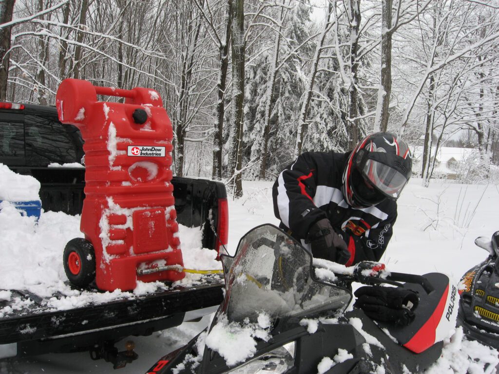 25-Gallon Poly Portable Gas Caddy | johndow.com