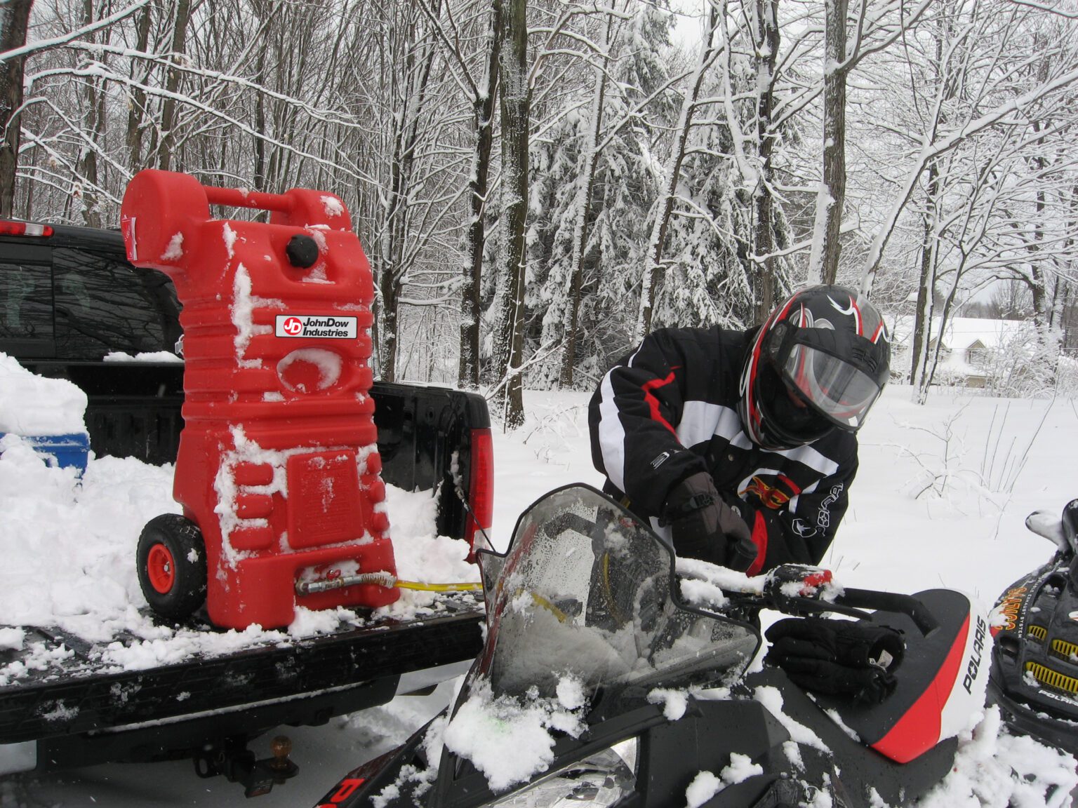 25-Gallon Poly Portable Gas Caddy | johndow.com